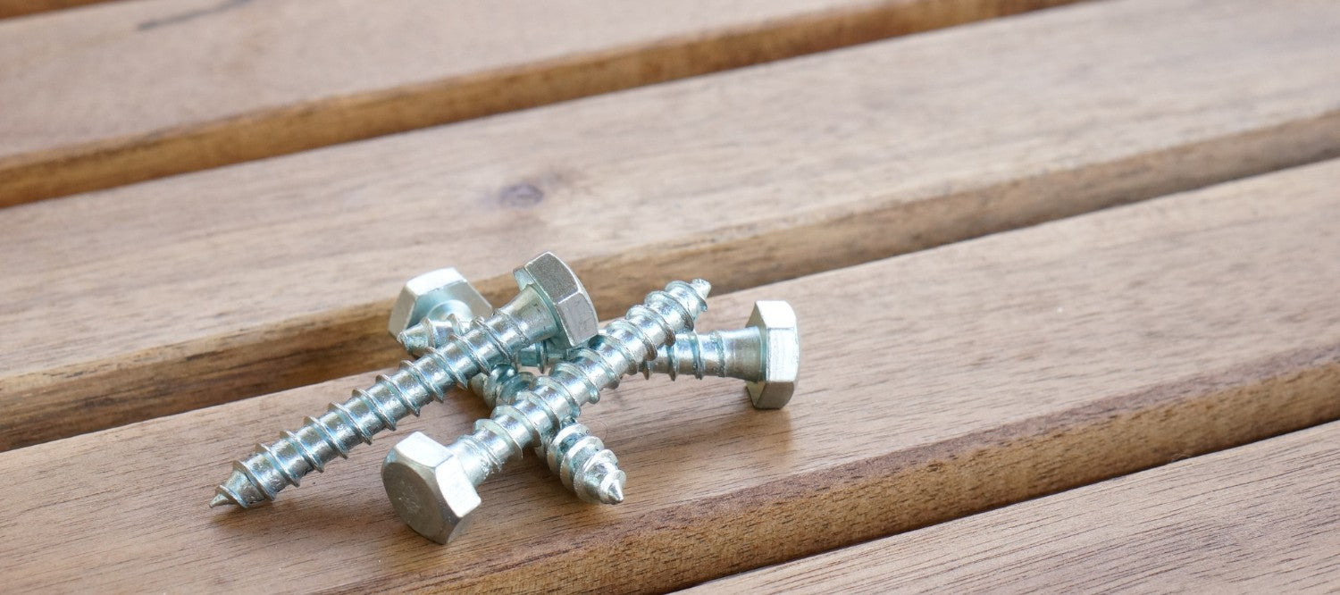 What Are The Best Screws for a Cedar Fence in 2026?